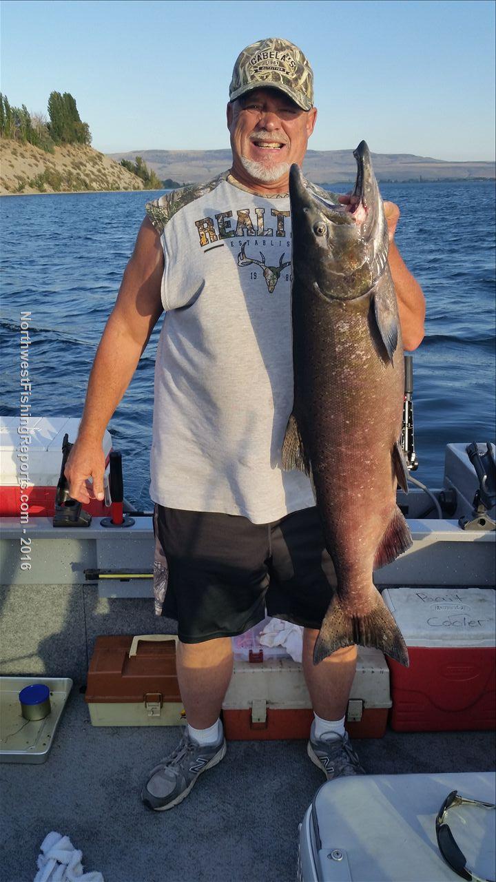 16 - Lake Pateros Report, Washington - NWFR